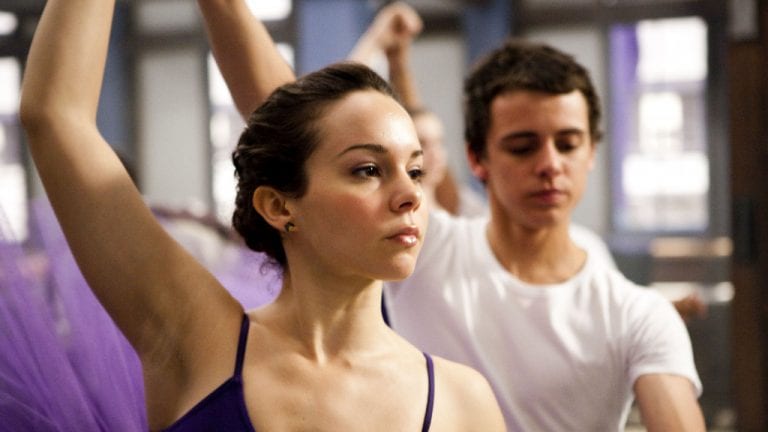 10 Best Cheerleading Movies on Netflix 2019, 2020 - Cinemaholic