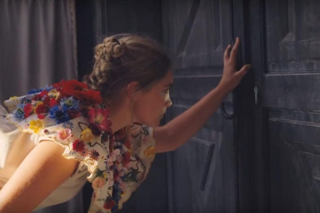 Midsommar Ending, Plot, Spoilers: Explained - Cinemaholic