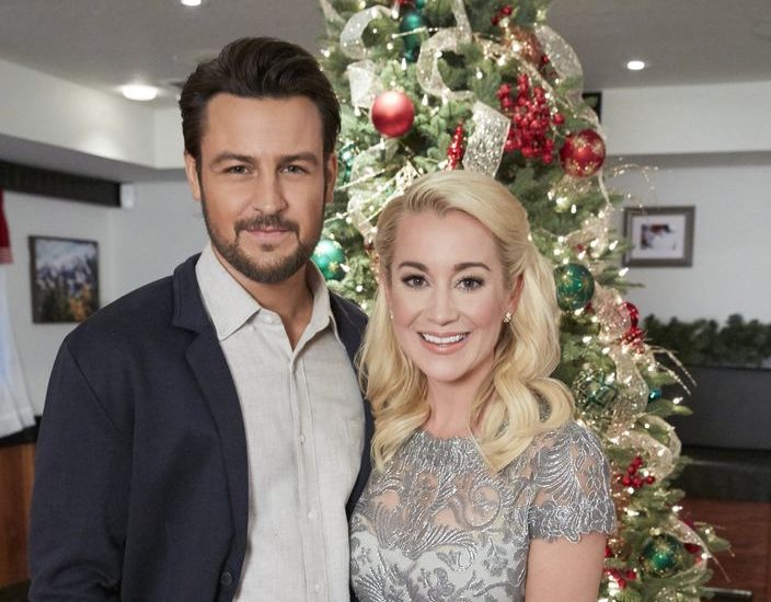 Where Was The Mistletoe Secret Filmed? Hallmark Cast Details